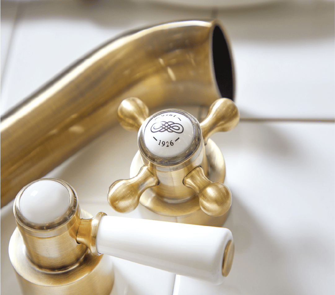 gold bathroom brassware | Big Bathroom Inspiration